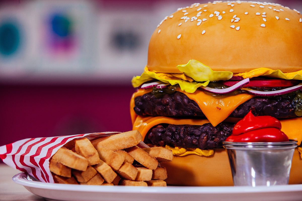Burger and Fries Cake | Best Novelty Cake Recipe | Yolanda Gampp – HOW ...